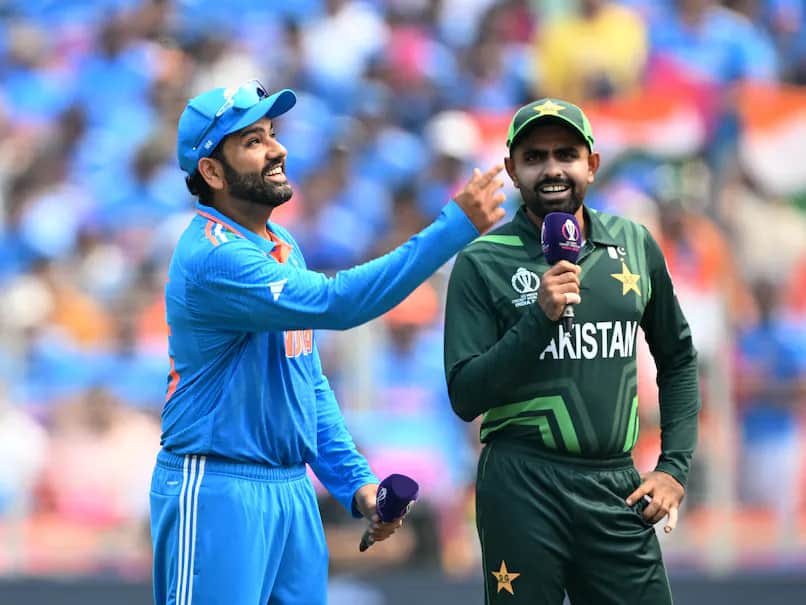 Pakistan vs India Live Toss Updates, Pitch Report & Playing XI: Match 5 ...